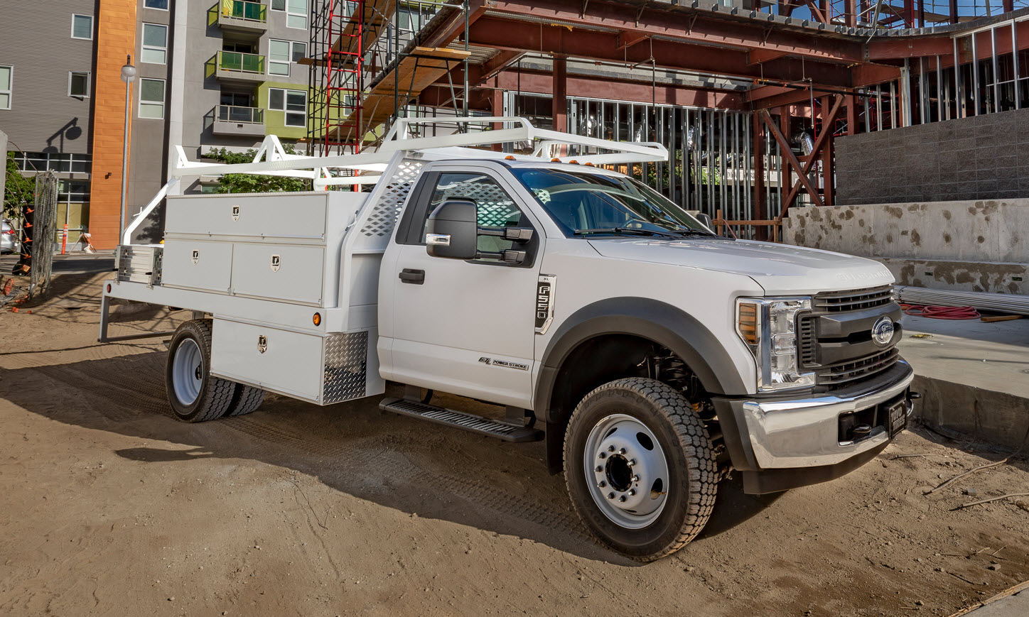 M655 Regional, Urban, and On/Off-Road Drive and Steer Tire | Toyo Tires